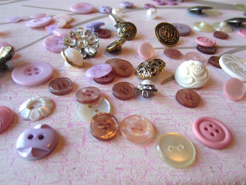 Those pesky buttons! (Antiqued button tree tutorial) | Busted Button